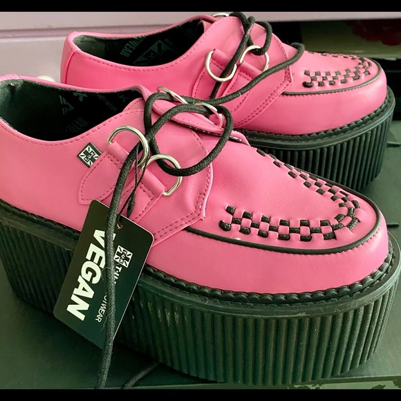 T.U.K | Shoes | Limited Edition Tuk Pink Tukskin Stratocreeper Size 7 ...